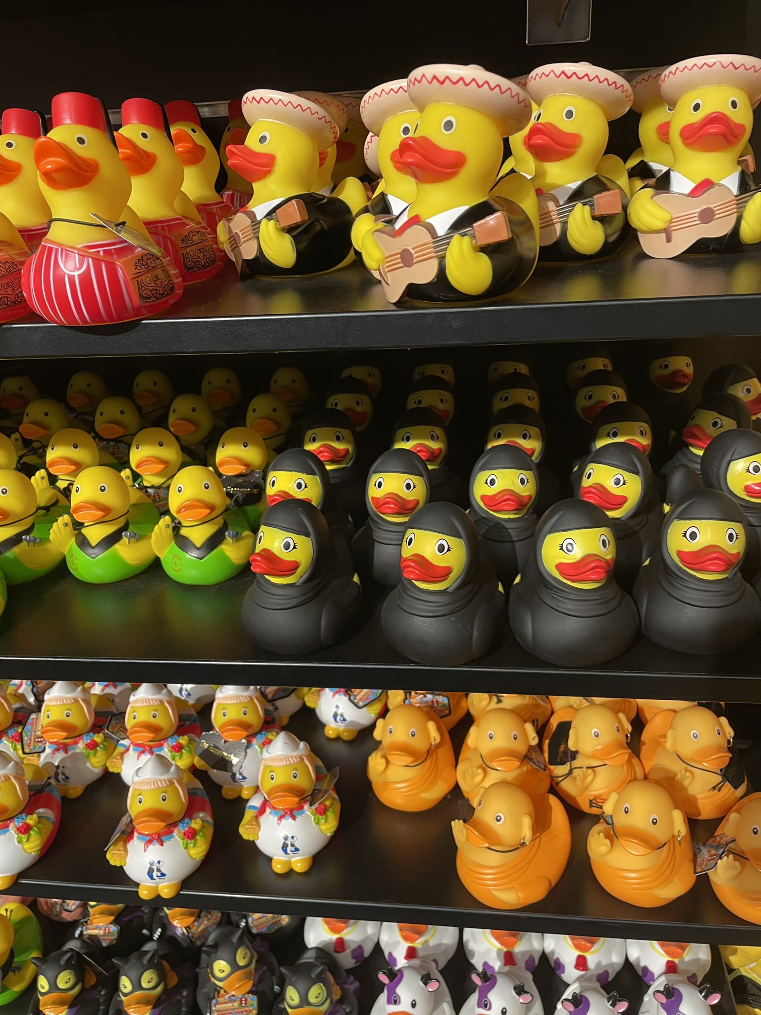 Amsterdam Duck Store Discount Sale | www.pinnaxis.com