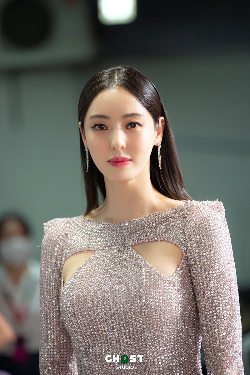 Lee Da Hee 이다희 Global on Twitter: "[Ghost Studio Naver Post] Behind-the-scenes photos of Lee ...