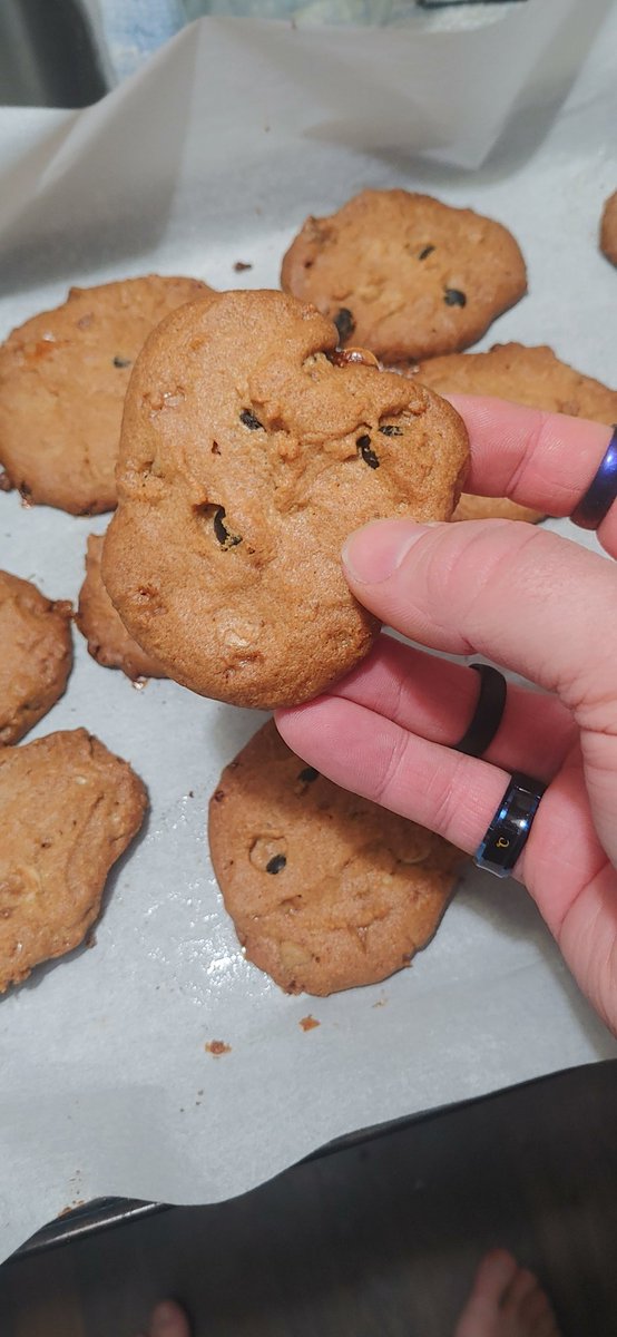 Fox_Fire キツネの火 on Twitter: "Cookies pb milk and white choco chips and score bits, only make 60 ...