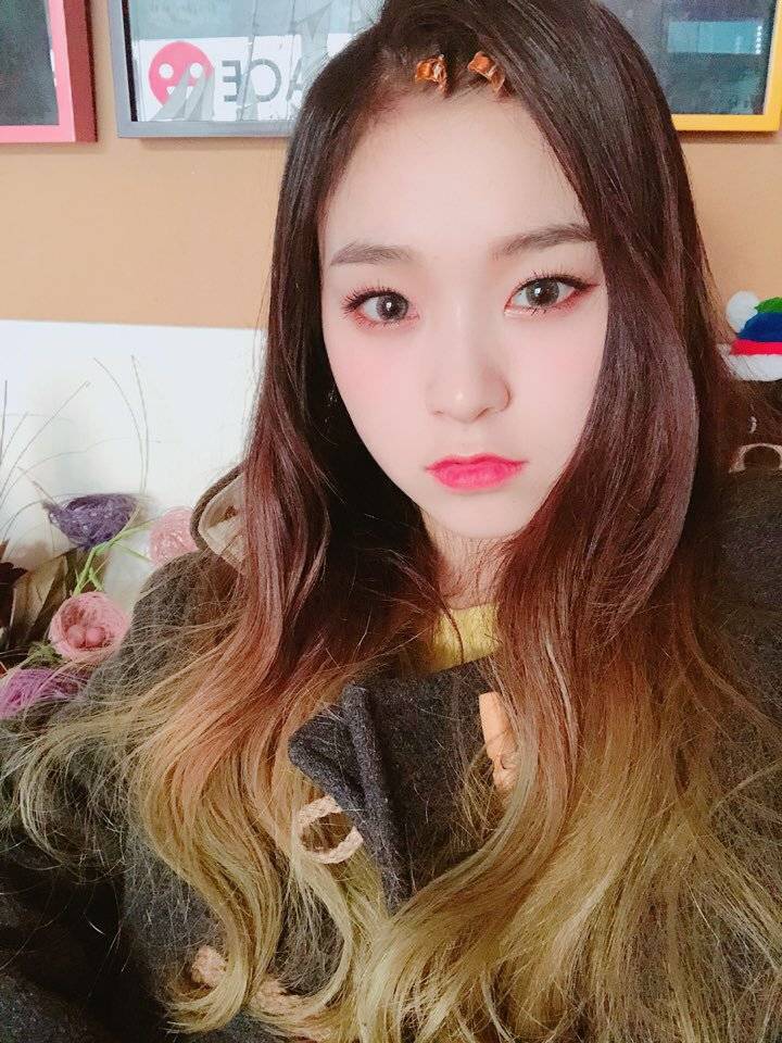 인스티즈(instiz) on Twitter: "내가 다 뿌듯한 한 걸그룹 막내의 성장과정 (링크에 더있어요👉) https://instiz.net/pt/7334205"