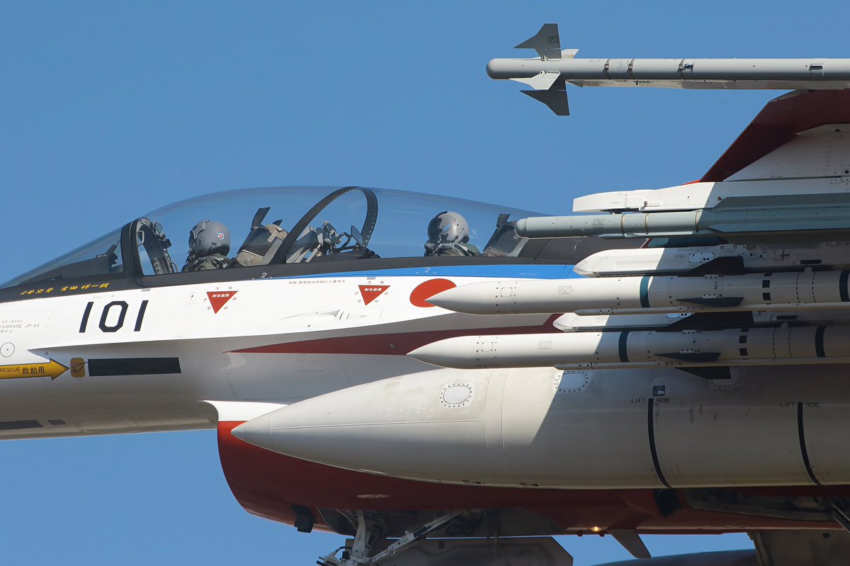 KEIGO on Twitter: "2/27 F-2B(101) 随伴F-15J(829) 1st⬇️ (101) ︎AAM3×2 AAM5×2 AAM4×4 フル装、そして初829を撮影に ...