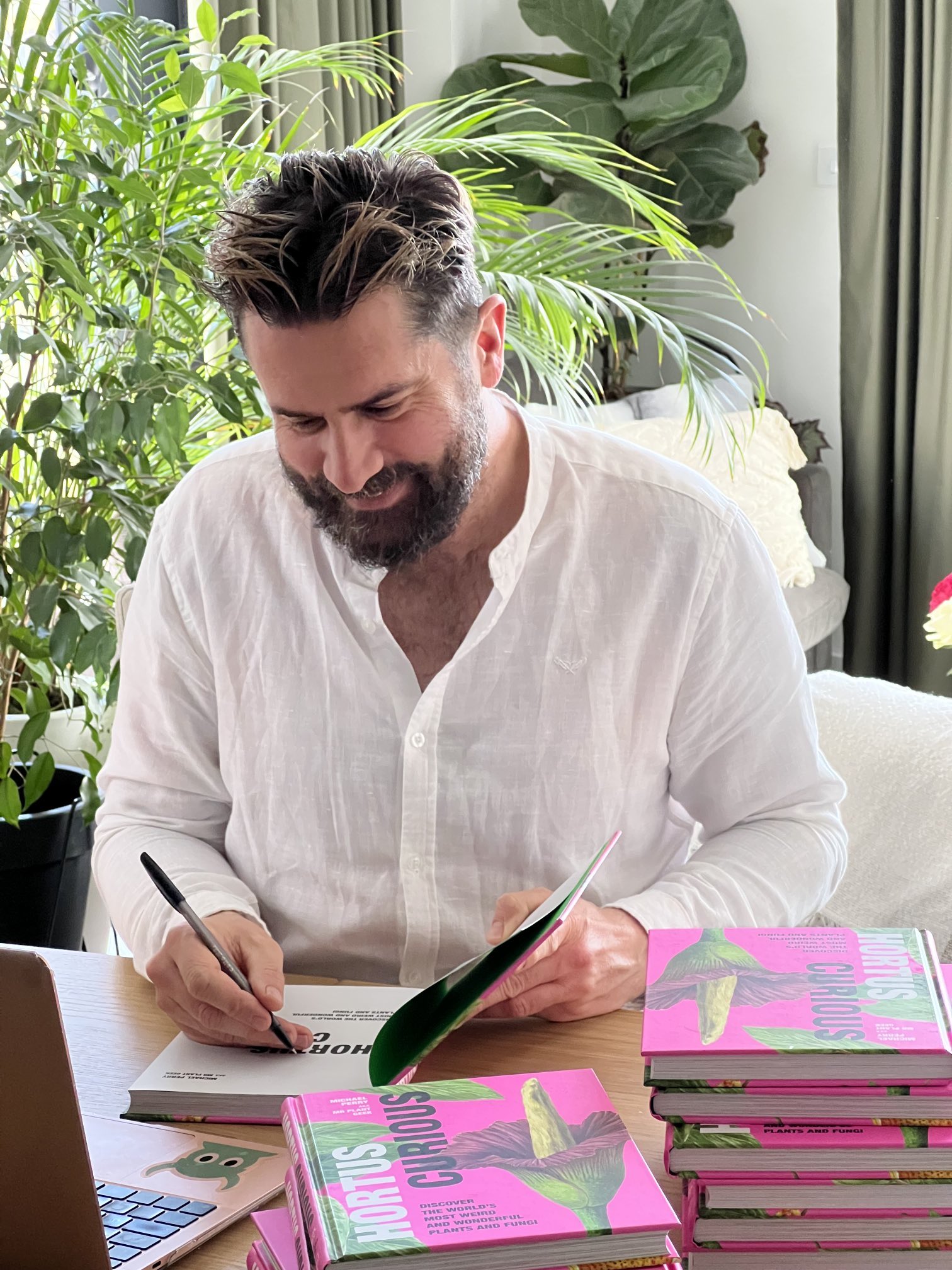 Philip Normal (@philipnormal) / Twitter