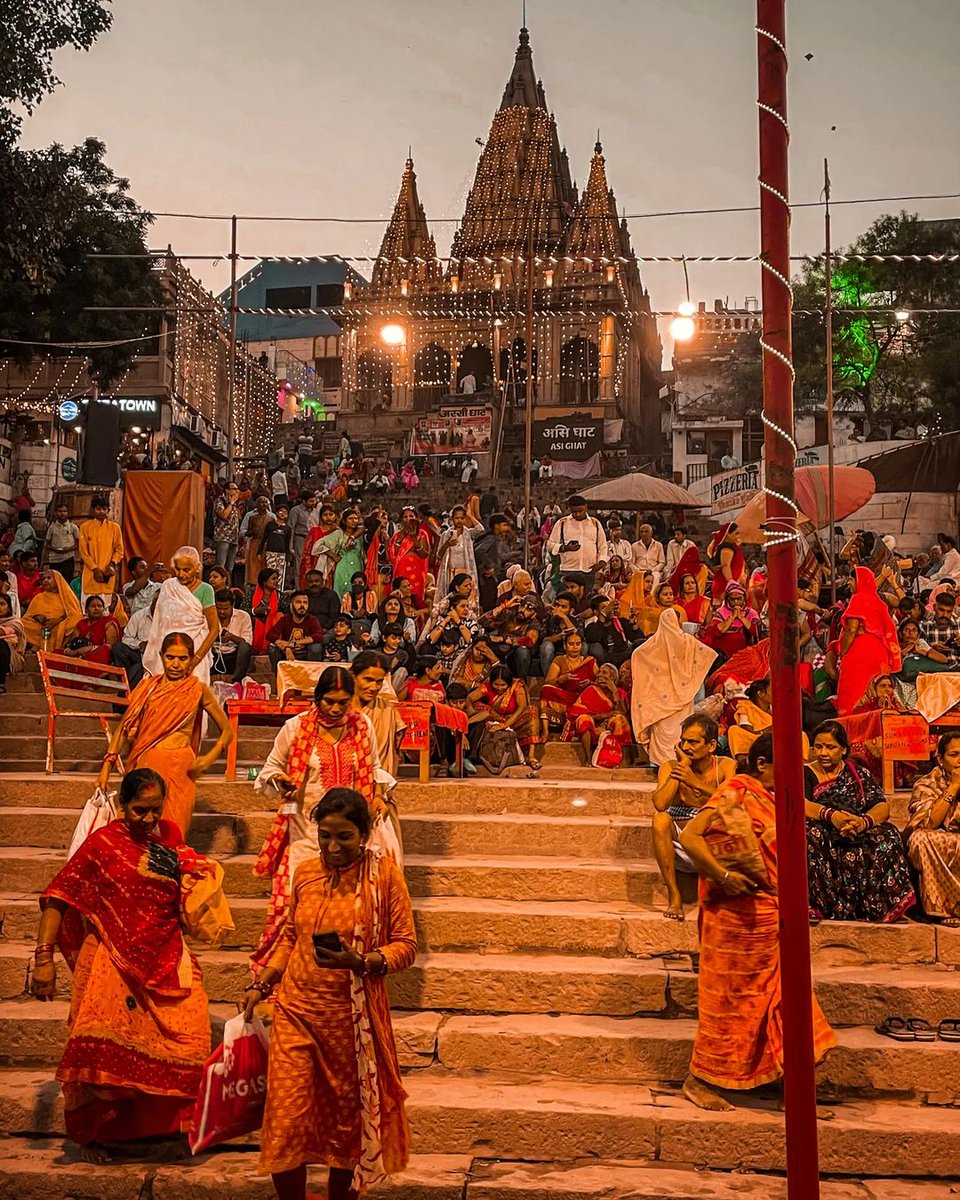 10 Extremely Beautiful Divine Ghats of Kashi 1. Dashashwamedh Ghat ...