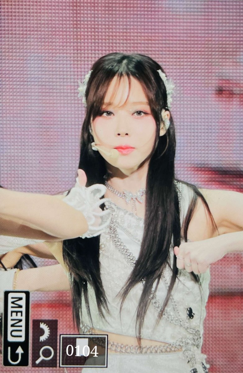 WINTER THAILAND on Twitter: "RT @karinter0104: 230225 Winter SYNK : HYPER LINE preview #WINTER ...