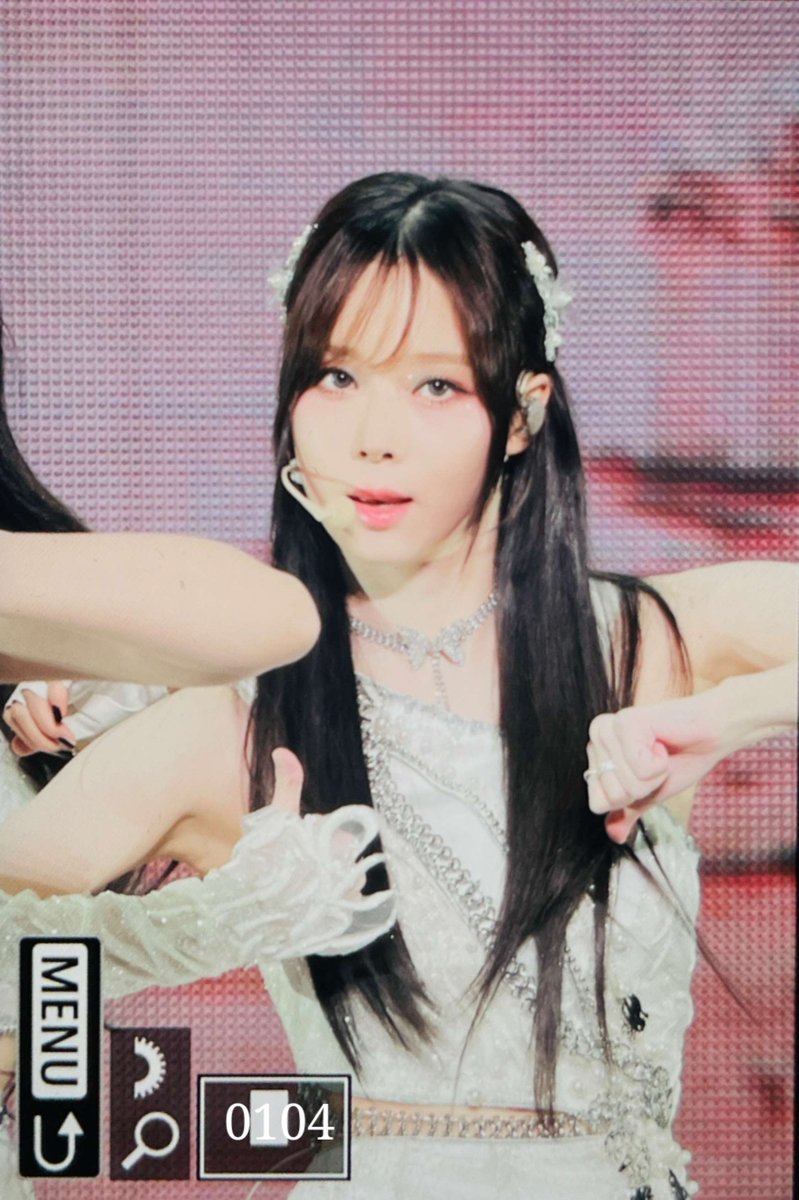 WINTER THAILAND on Twitter: "RT @karinter0104: 230225 Winter SYNK : HYPER LINE preview #WINTER ...