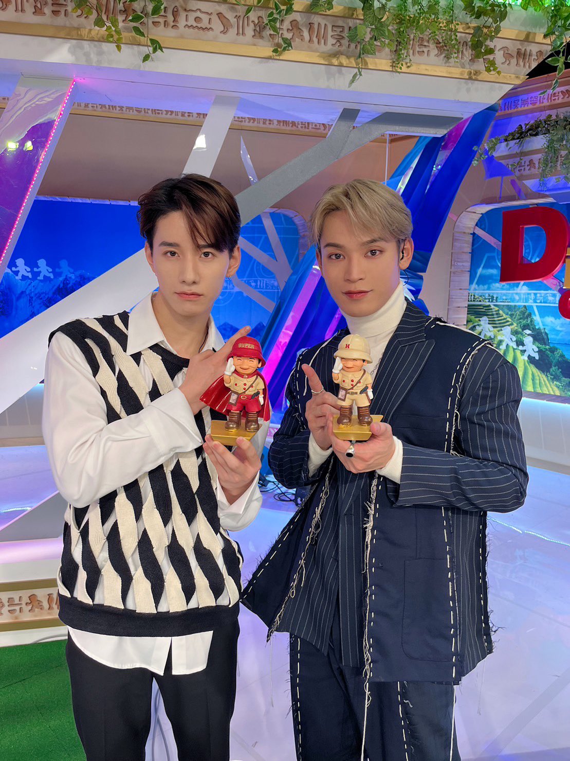 JO1 on Twitter: "TBS 《 日立 世界ふしぎ発見！ 》 #佐藤景瑚 #與那城奨 が 出演させていただきました📝 ありがとうございました！ #JO1 https://t.co ...