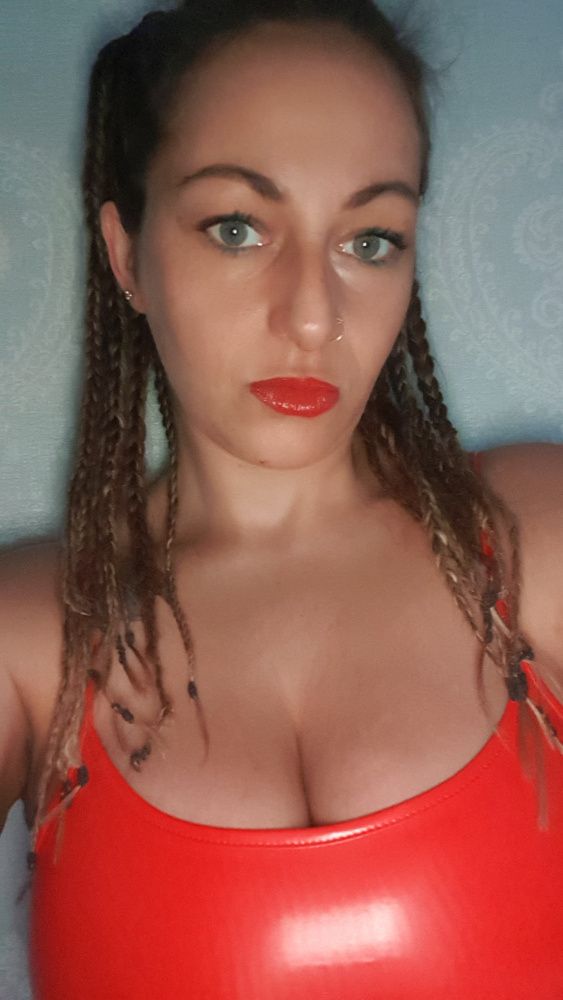 DommeLine on Twitter: "Mistress Ostara / @goddess_ostara Call her now at https://t.co/LVHoT9XFSQ ...