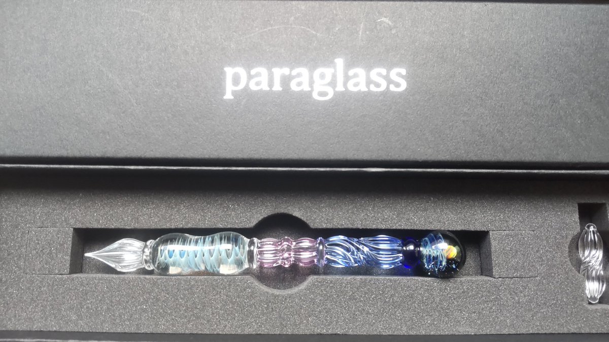 -enishi-@浮遊中～💫 on Twitter: "#Paraglass #きらめき #ガラスペン お邪魔してきましたー 色合いに一目惚れ、持ちやすさ·書きやすさ共に私は好み！ ということ ...