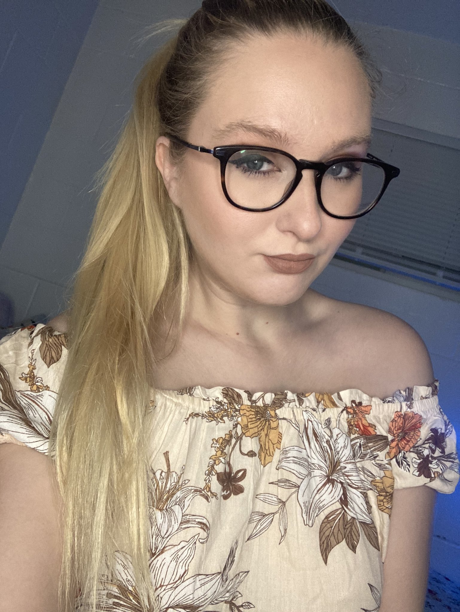 TW Pornstars - 1 pic. Audrey Madison / Bday Oct 16. Twitter. I’m live on cb doing some fun goals ...