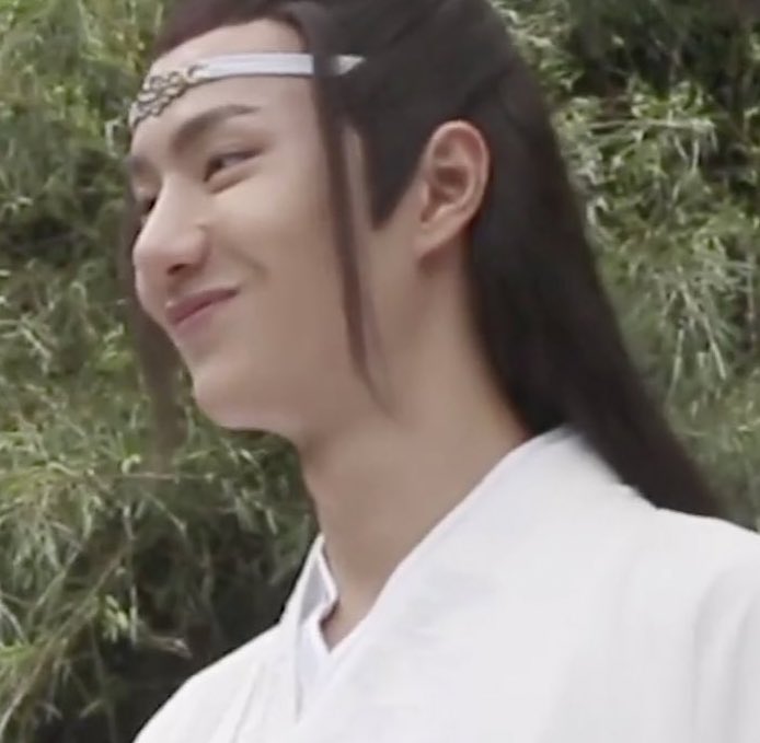 Theyheldhands On Twitter When The Lanky Guy You Were Trying To Seduce Turns Out To Be The