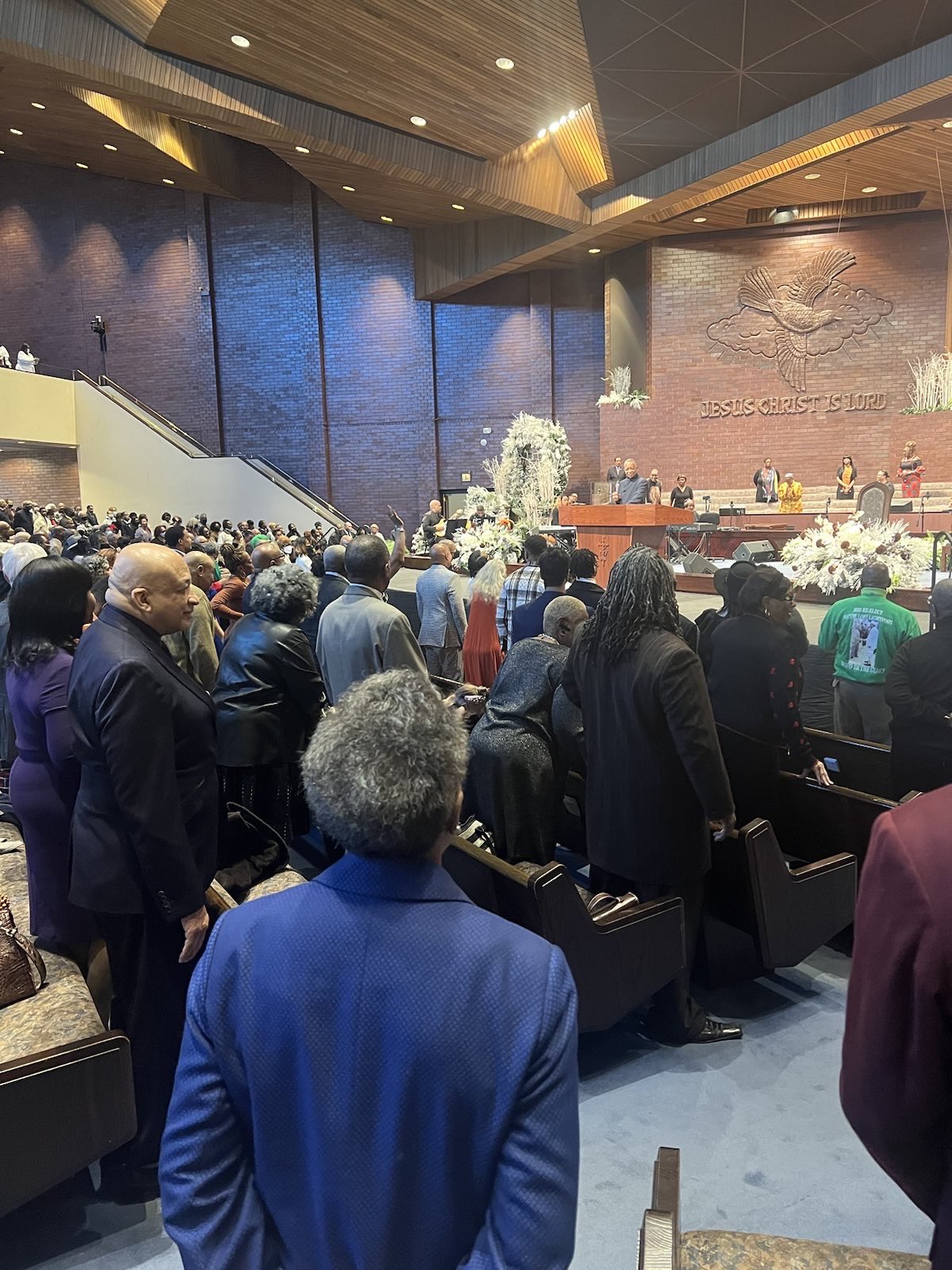 Lori Lightfoot on Twitter: "It was an honor to worship with the spectacular Dr. Byron Brazier ...