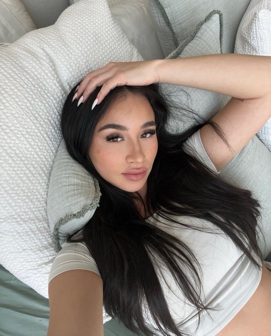 TW Pornstars - Skyee 🍒. The most liked pictures and videos from Twitter for all time. Page 4