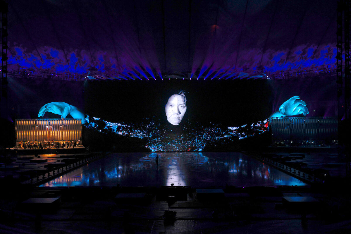 スポーツ報知 ICELINK on Twitter: "東京ドームをキャンバスに壮大な世界観を描いた羽生結弦さんのアイスショー「GIFT」…3万5000観衆がスタンディングオベーション ...