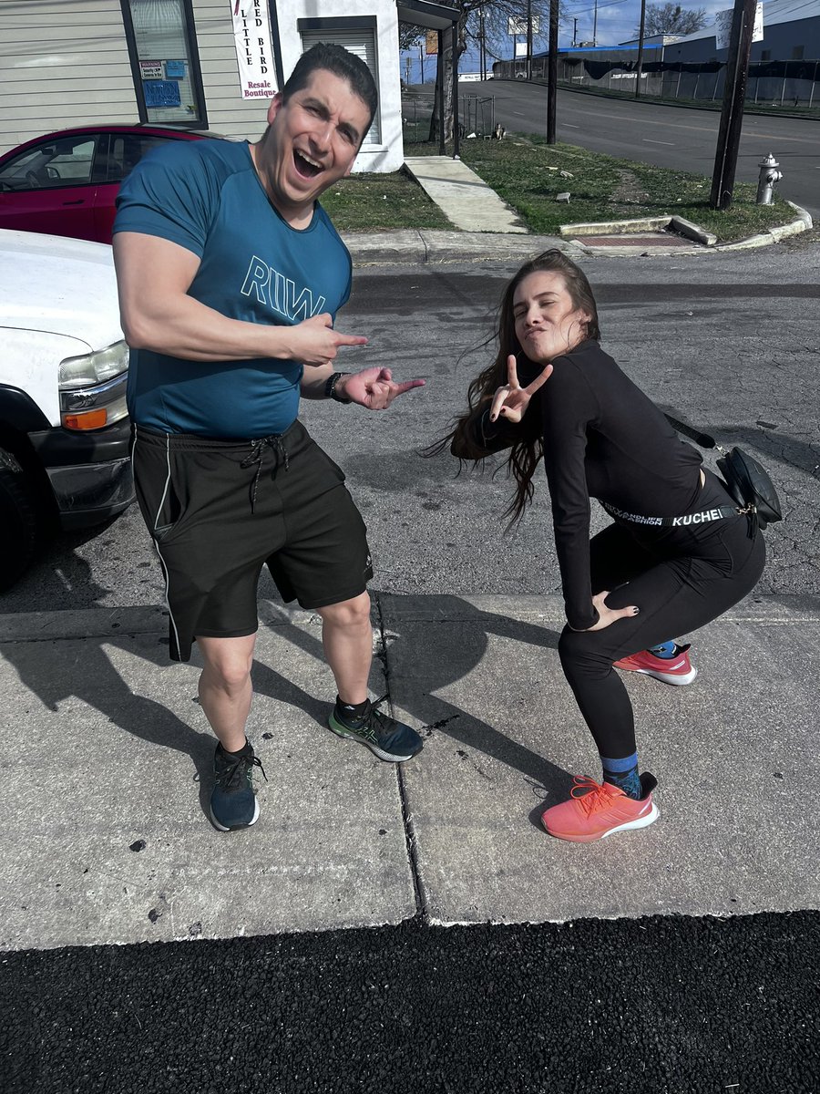 Ozzy Mora | News Anchor on Twitter: "Reunited. @wxprobrian"