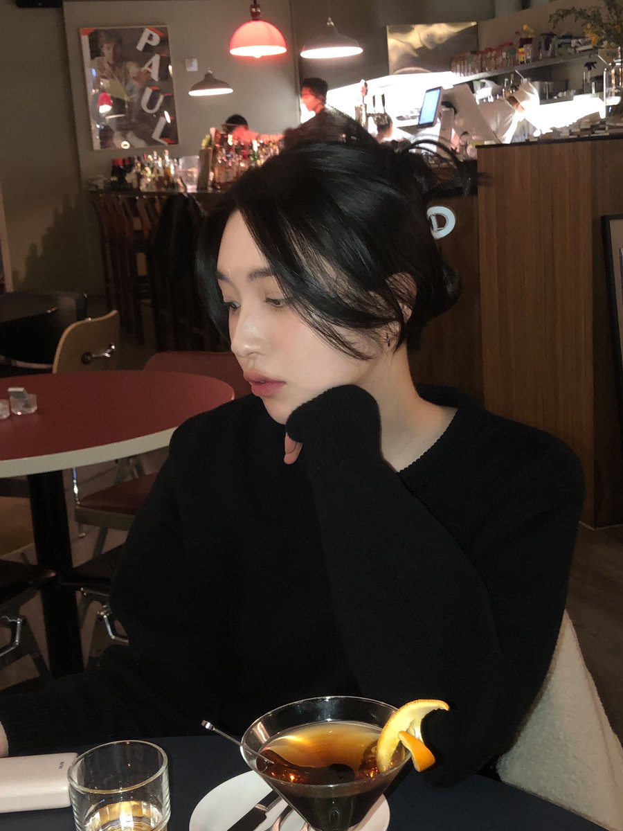 Moz On Twitter 어제 꽃 보고 사진 찍느라 바람 싸대기 맞으면서 5시간동안 만보 걷고 집 와서 좀 누워있다가 또 옷만 다시 주섬주섬 입고 에에올 보러 갔다