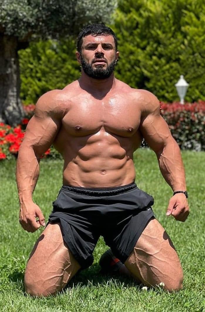 Muscle Guy on Twitter: "RT @MuscleSF: Beautiful muscle hunk Yusif ...