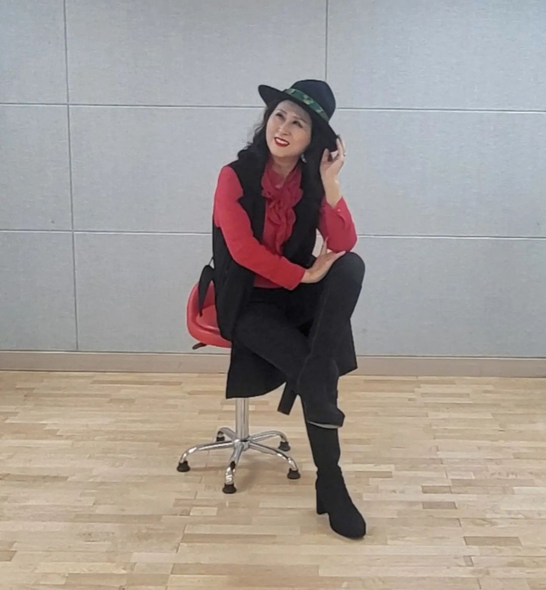 徐娘韵味一寻欢 On Twitter 时尚老女人，勾引年轻人的鸡巴，性欲熟女，逼拉拉流水，方便的帅哥9威信d753733快加 Tommrzejmt Twitter