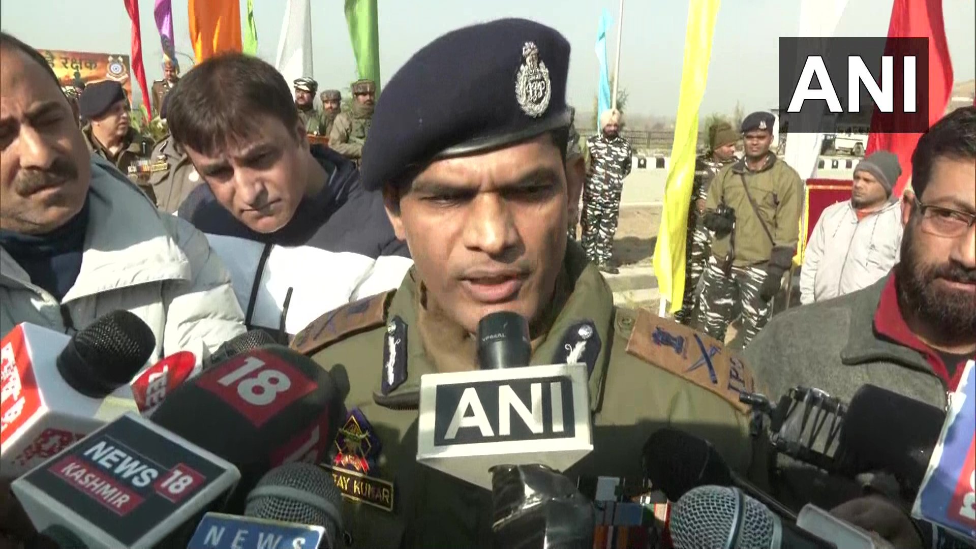 ANI on Twitter: "ADGP Kashmir, Vijay Kumar held a detailed security review meeting with Army’s ...