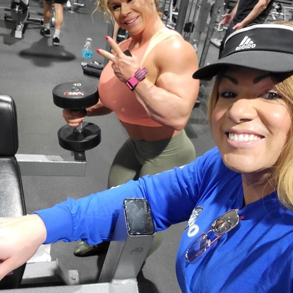Aleesha Young's Instagram, Twitter & Facebook on IDCrawl