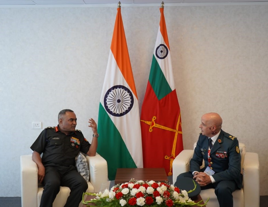 ADG PI - INDIAN ARMY on Twitter: "General Manoj Pande #COAS interacted with Brigadier General ...
