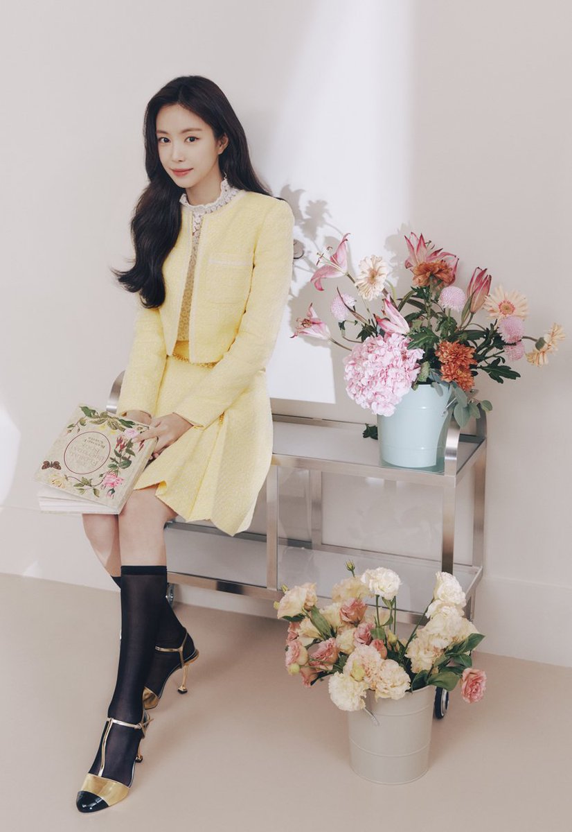 SonShine on Twitter: "JJJIGOTT x Son Naeun - 2023 Spring Campaign #Naeun #손나은 #나은"