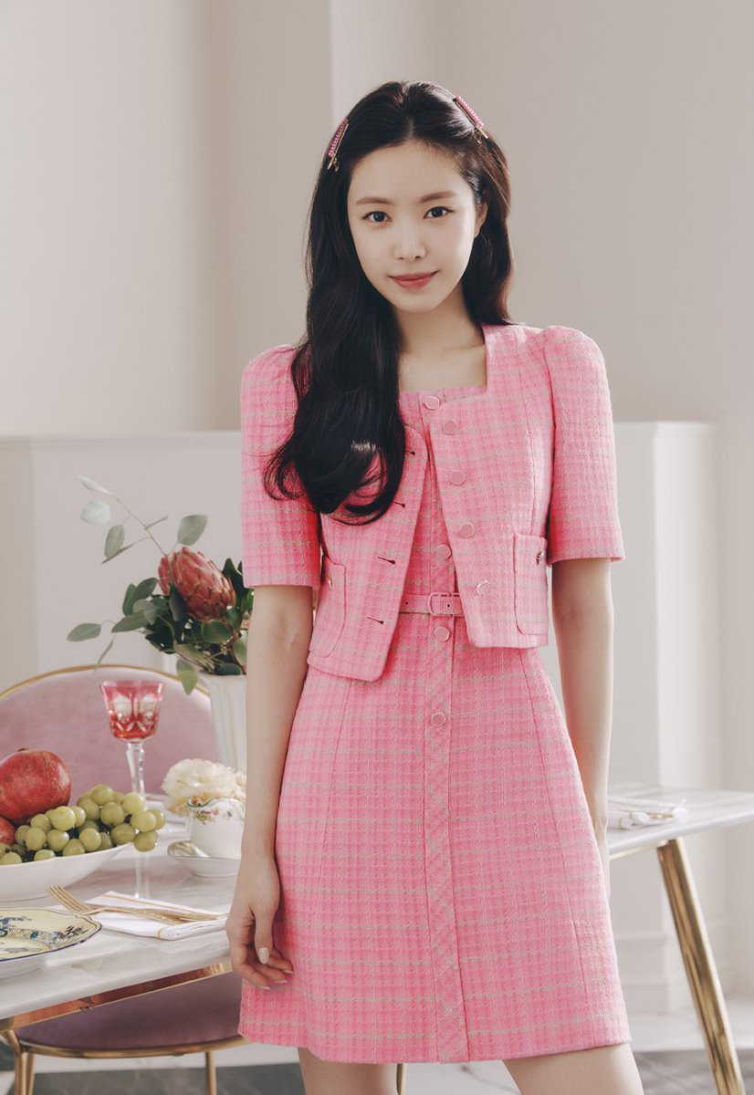 SonShine on Twitter: "JJJIGOTT x Son Naeun - 2023 Spring Campaign #Naeun #손나은 #나은"