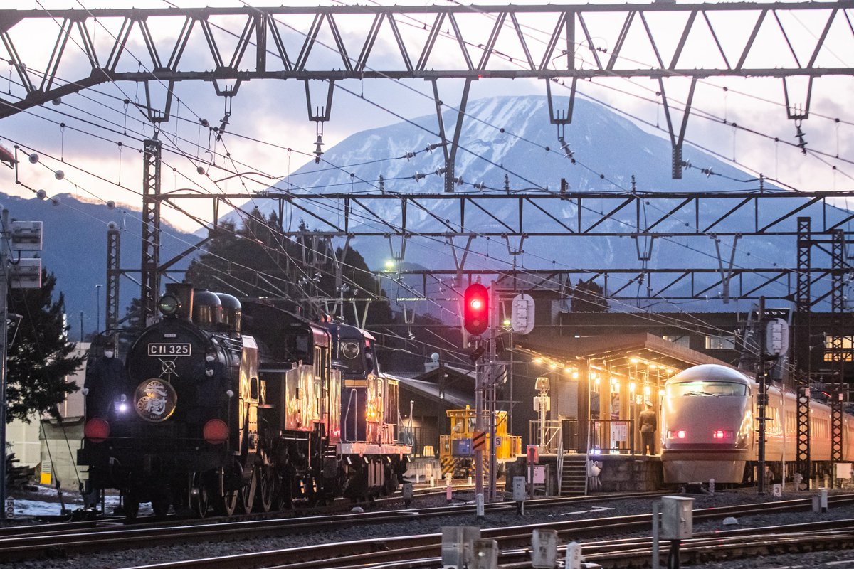 2nd-train 鉄道写真ニュースサイト on Twitter: "RT @YanoSecond: おかえり325 2023/2/15 回5555 DE10 1109+C11 325"