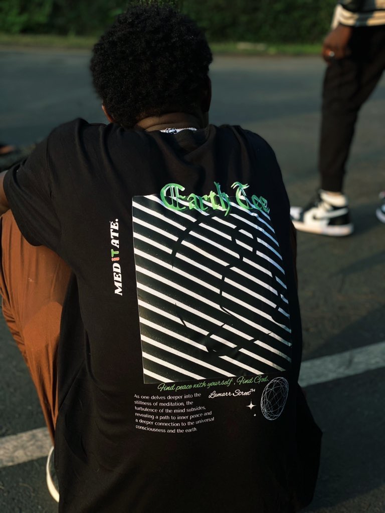 Abdulrasaq Perliks on Twitter: "RT @LMR_STR: Fresh drop alert 🚨 Our new LS tee is now available ...