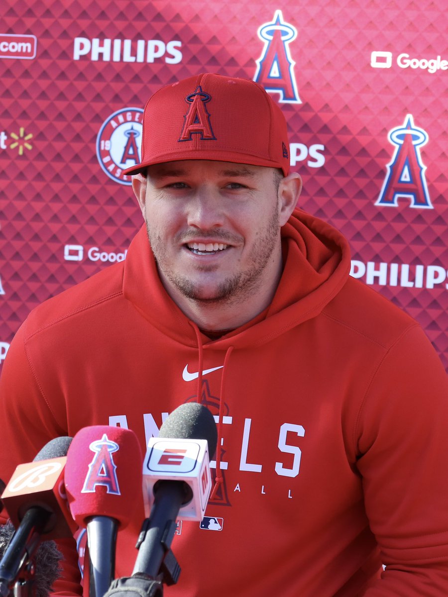 Full Count Mlb取材班 On Twitter エンゼルスのマイク・トラウト外野手(今オフにfaとなる大谷翔平選手について)「彼が残留するために自分が出来ることは全てやる。難しい