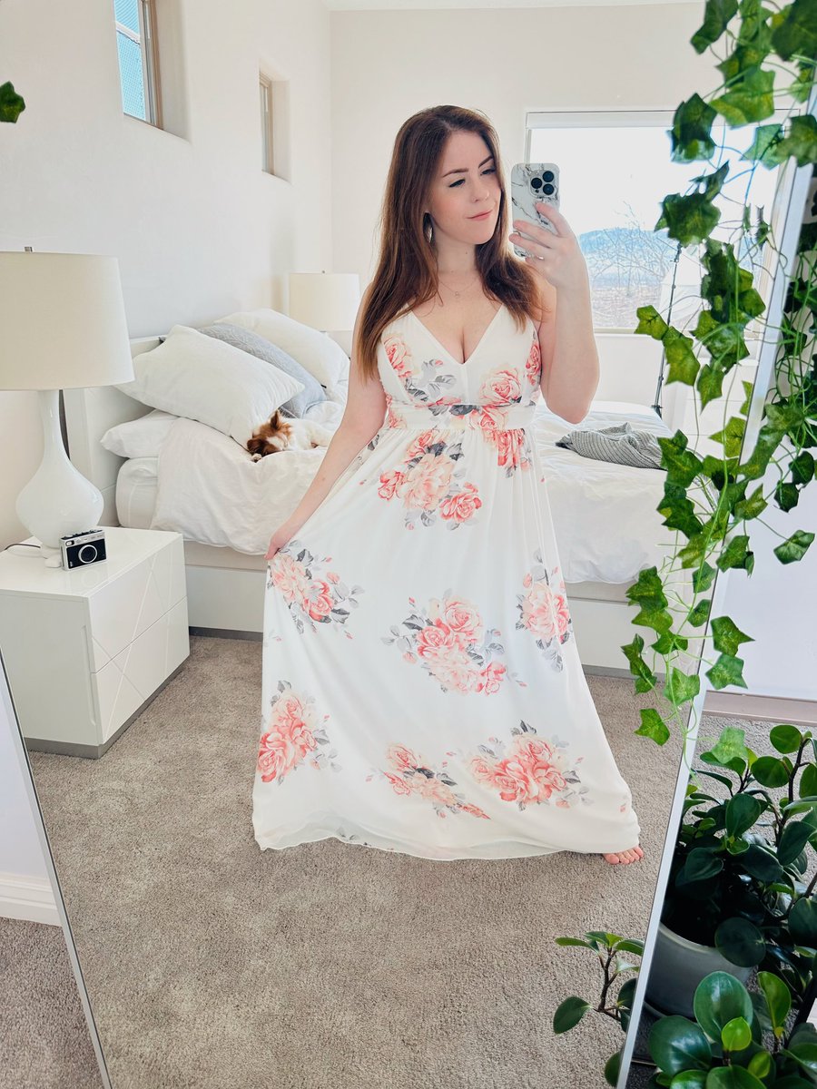 Nini 🇨🇦 on Twitter: "in love with this dress 💗"