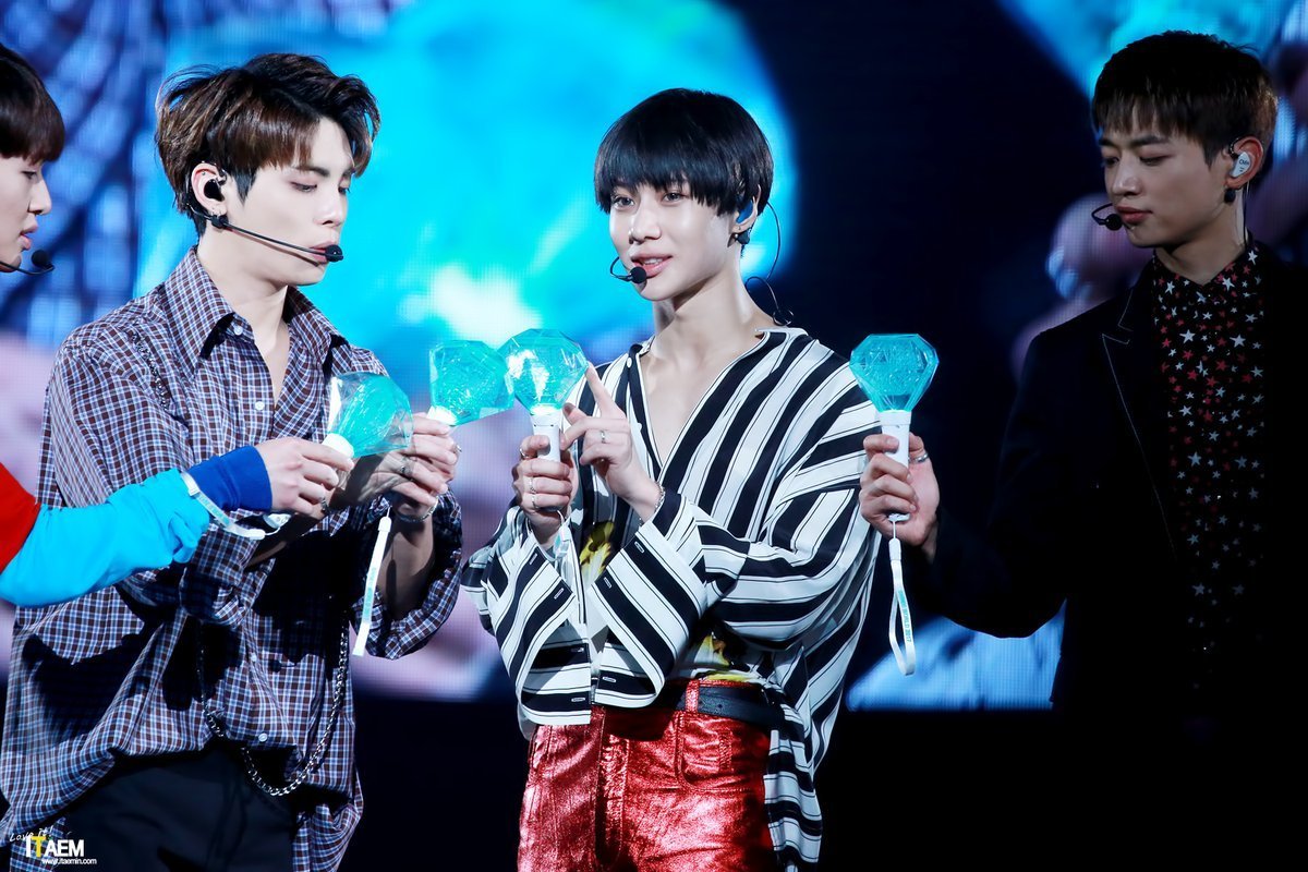 Jonghyun On This Day on Twitter: "170216 SHINee World 2017 FIVE in Osaka day 1"