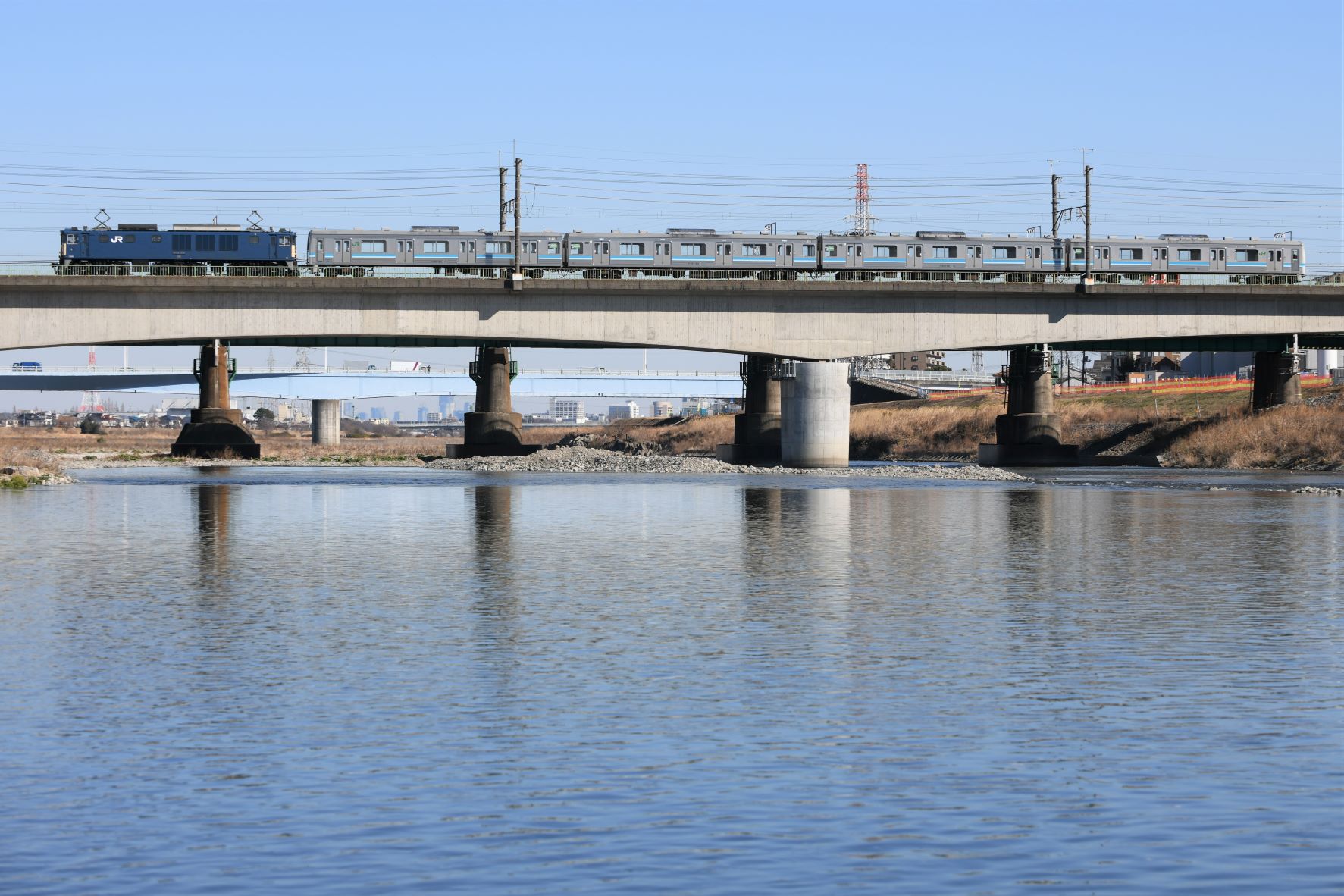 情景 on Twitter: "2023/2/16 配9441レ 205系廃車回送 EF64 1030+205系500番台 横コツR1編成 https://t.co/6AjUA3lqUO ...