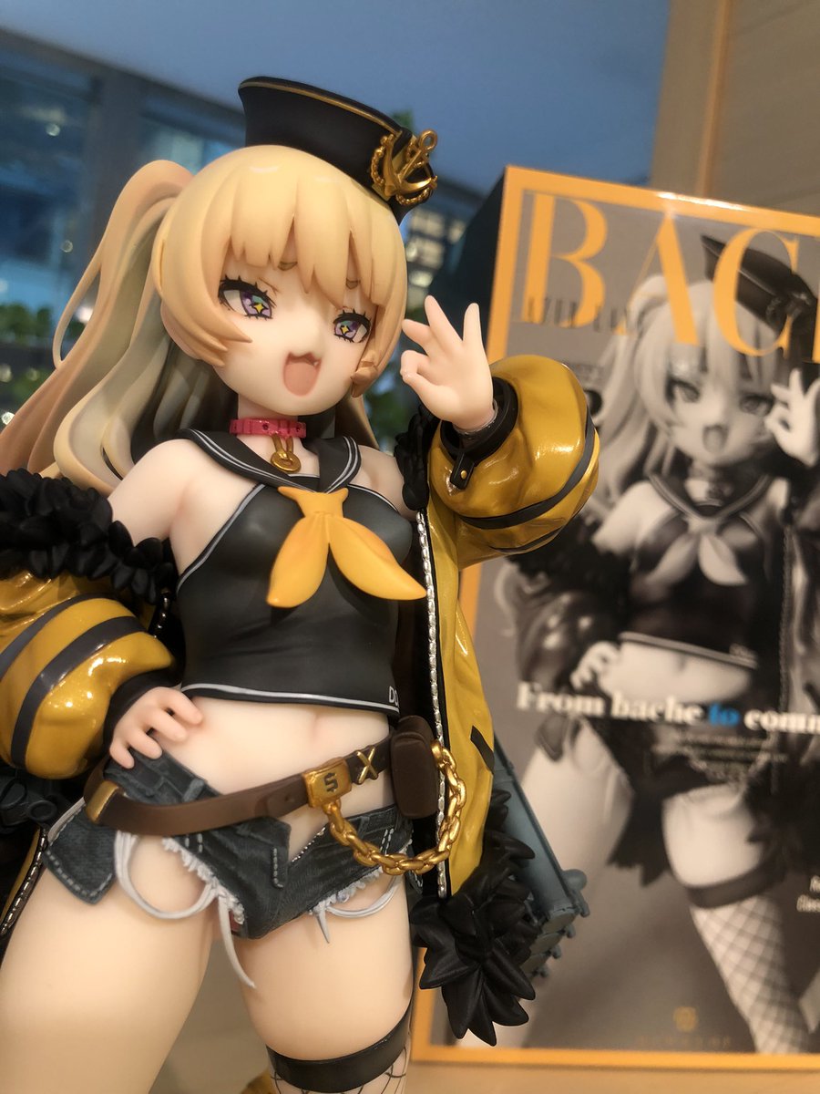 T-BASE JAPAN GINZA gallery on Twitter: "先程よりT-BASE銀座ギャラリーにて バッチママが👏 目元もポーズも可愛いらしい🤗🐝 直接ご覧になっていただき ...