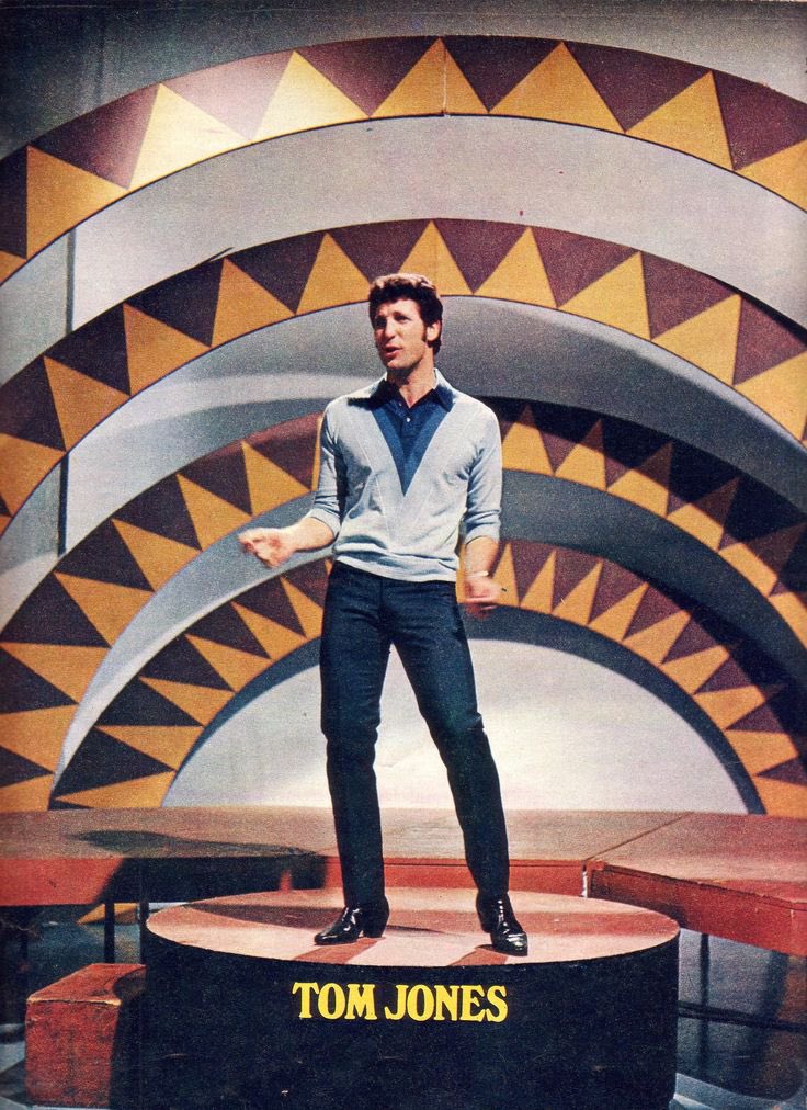 Tom Jones | Biography, News, Photos and Videos | Contactmusic.com