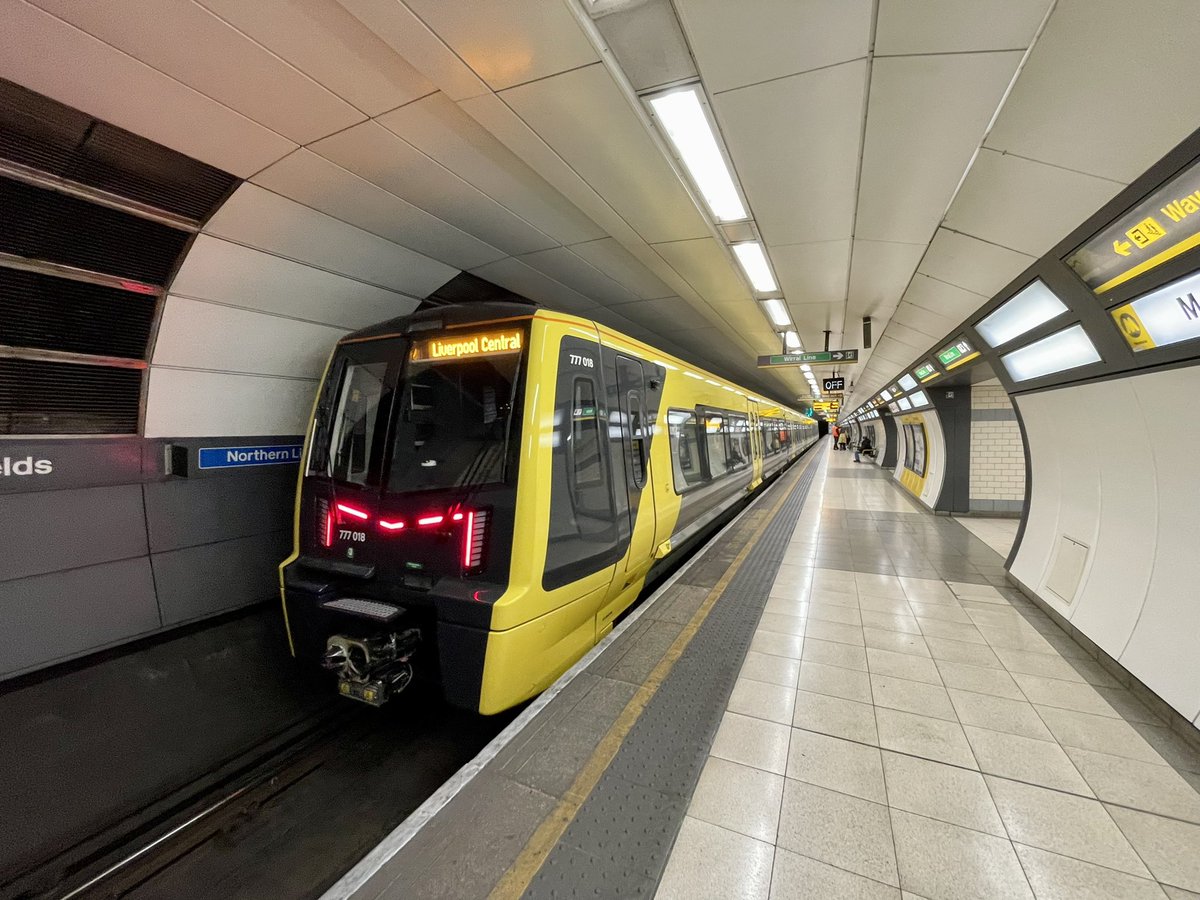 Nigel Harris on Twitter: "RT @andyhowe100: First ride on new Merseyrail Class 777 ‘Buzzy Bee ...