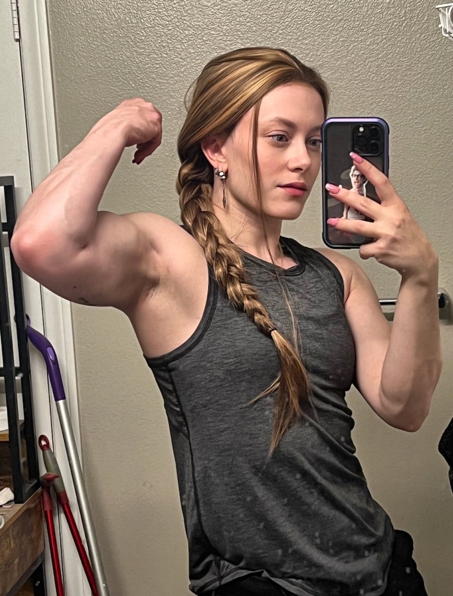 Alexis 🏳️‍⚧️ (Pelletier SZN 🔥) on Twitter: "RT @ClaireMax: Okay ignore ...