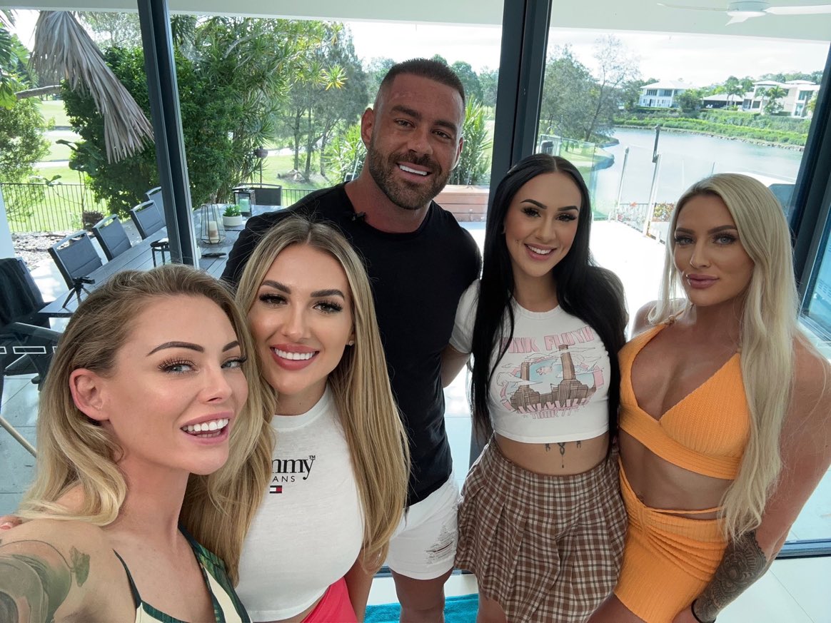 TW Pornstars - Xxgabbyfit - THEGABBYLYONS.COM. Twitter. 😈😈😈. 11:38 AM - 16 Feb 2023