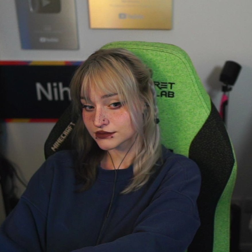 Niki On Twitter Ive Been Wanting Snake Bites Since I Was 12 I niki-on-twitter-ive-been-wanting-snake-bites-since-i-was-12-i