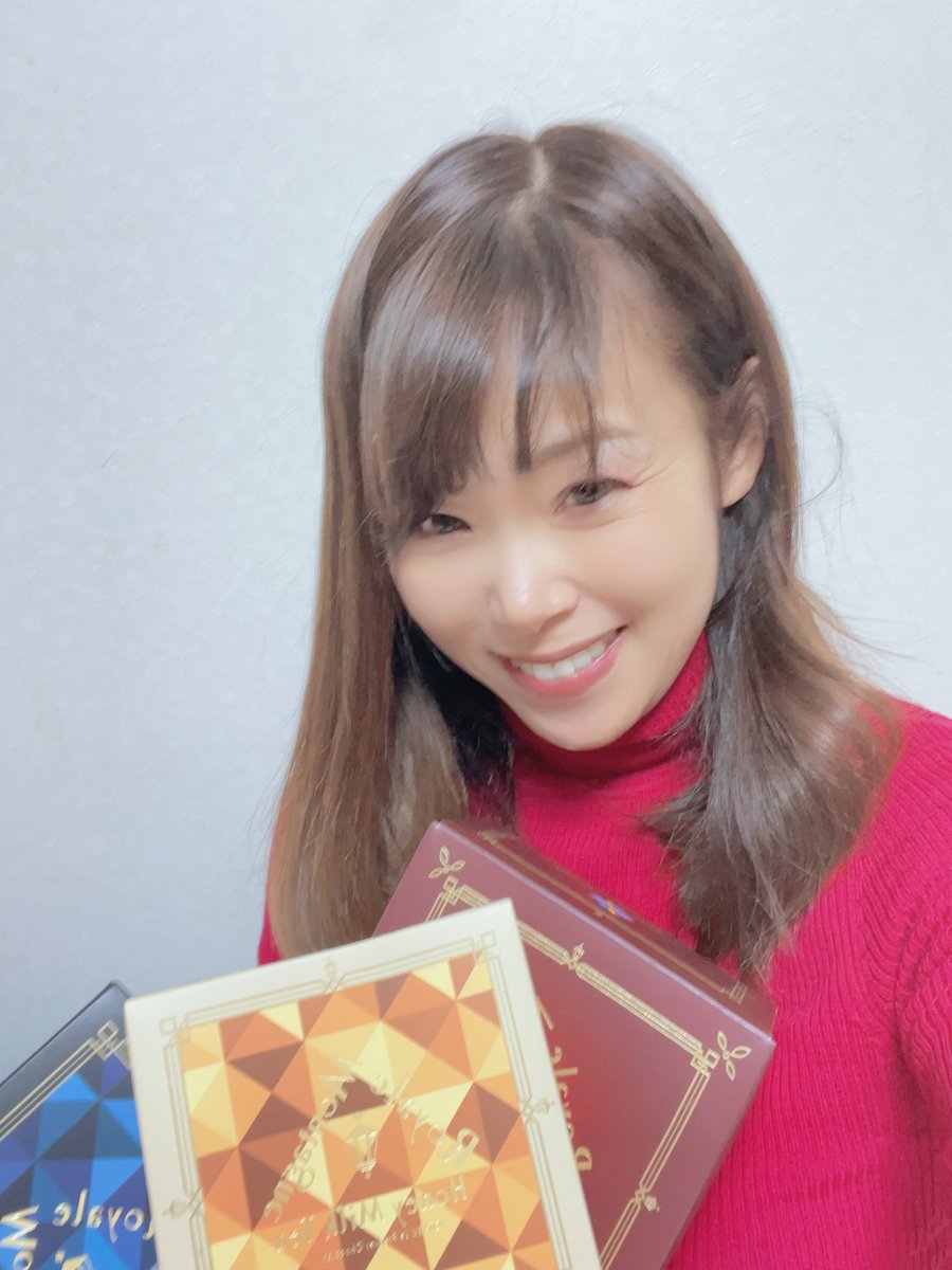 LINX@AVプロダクション on Twitter: "RT @sugiokaemiko: おはよぉ💞 LeTAOの限定チョコ めちゃくちゃ美味しかった😋 ありがとうございます🥰 今日も元気に ...