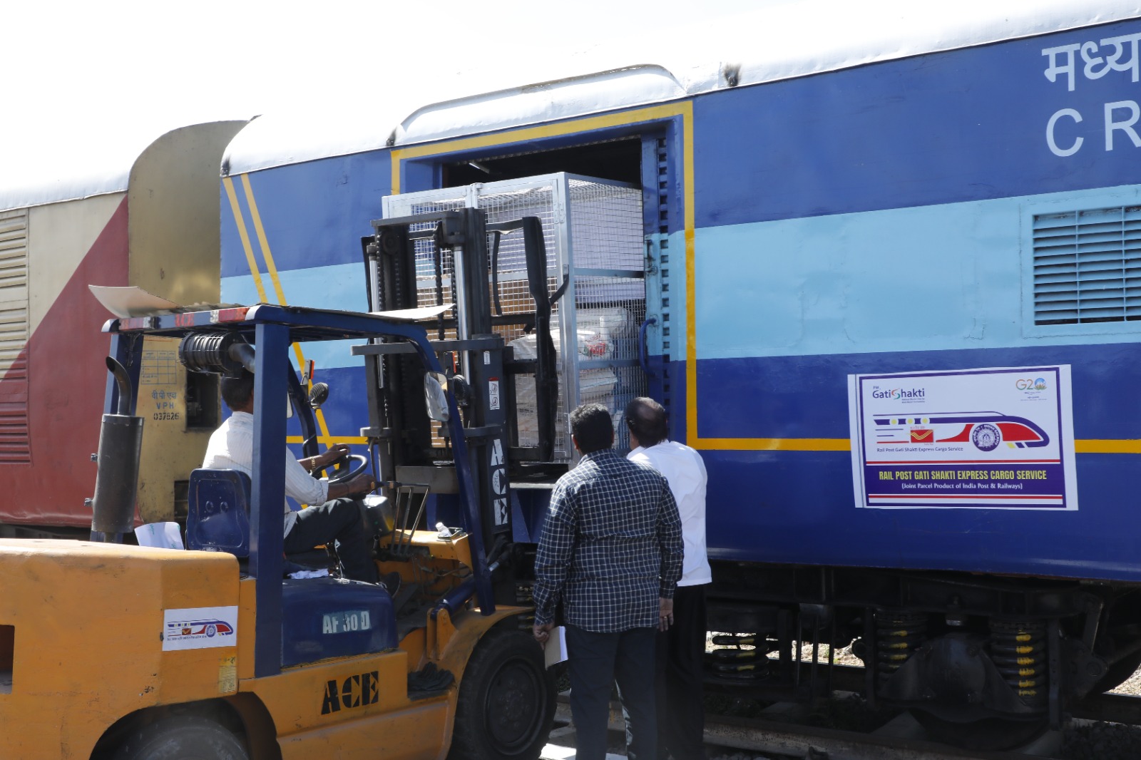 South Central Railway on Twitter: "#RailPost #GatiShakti Express #Cargo Service starts from # ...