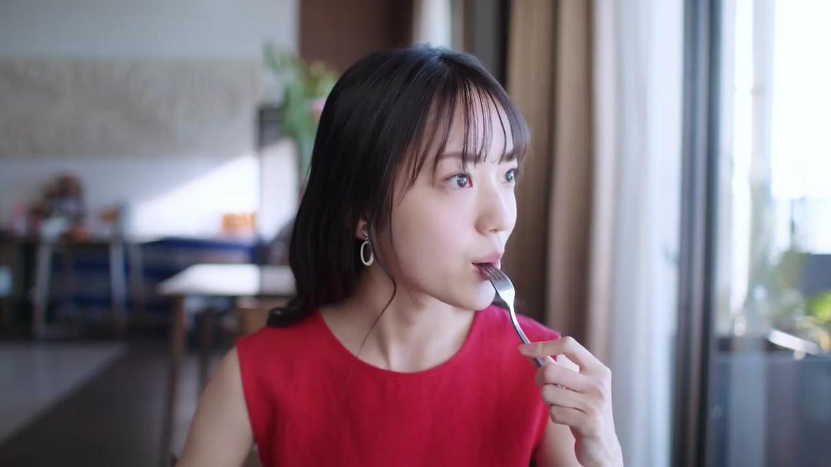 動画NOW on Twitter: "伊礼姫奈 が出演する JTB のCM いよいよ海外旅行はじまる 「ハワイ」篇「グアム」篇「台湾」篇「シンガポール」篇「ハンガリー」篇。曲 秦基博 ...