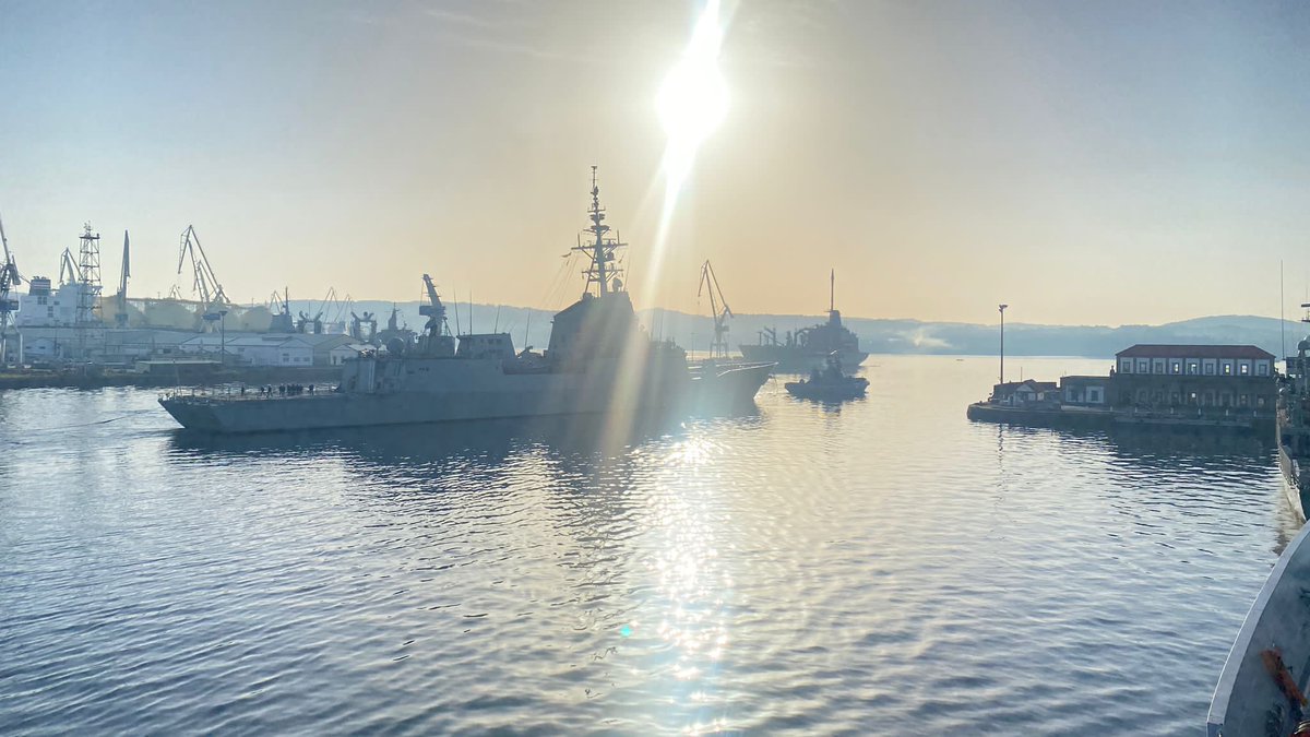 Defensa y Aviación 🇪🇸 on Twitter: "RT @EMADmde: #Buenosdias La fragata 🇪🇸 #ÁlvaroDeBazán zarpa ...