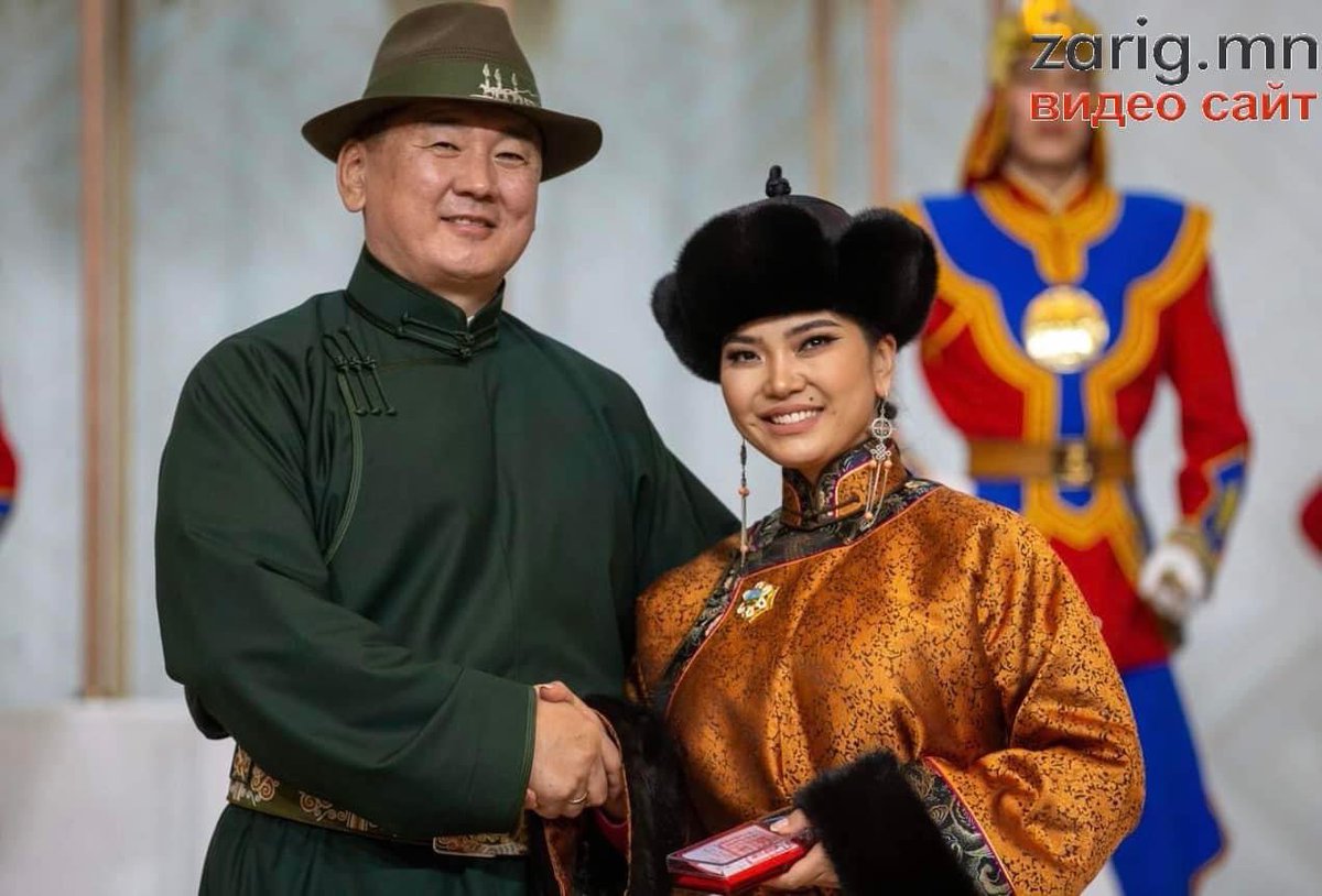 Зариг мн Өнөрцэцэг On Twitter ФОТО Ерөнхийлөгч У Хүрэлсүх ажил үйлсээрээ ард олноо манлайлж