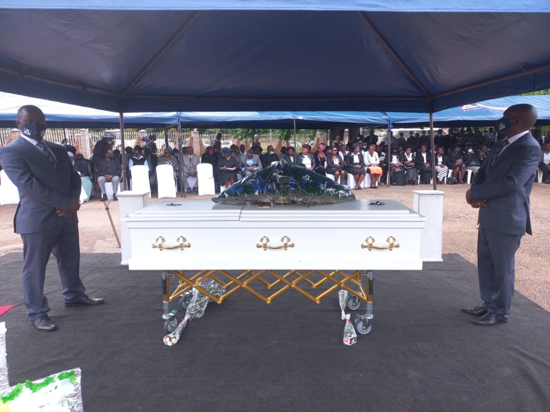 The Chronicle on Twitter: "THE burial service for Wayne Ndlovu, a Form Four pupil at ...
