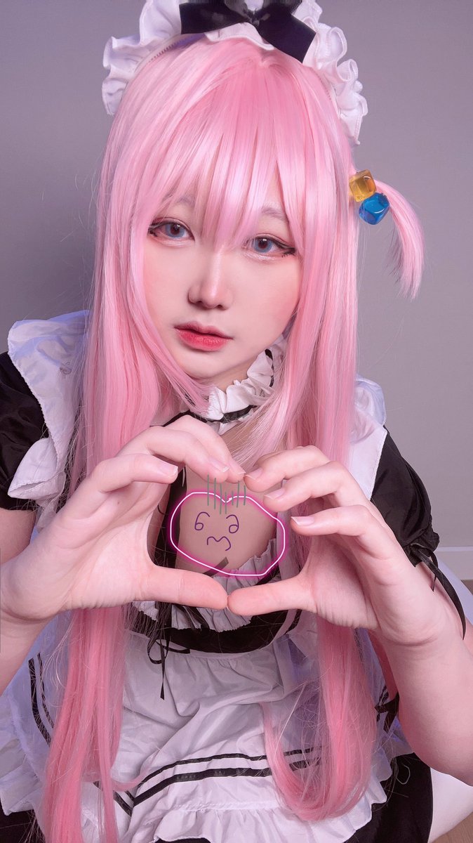 Fatal Futanari on Twitter: "RT @milky_cosS2: もえもえきゅん"