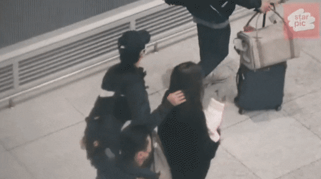 인스티즈(instiz) on Twitter: "송중기 결혼발표 전후... (링크에 더있어요👉) https://instiz.net/pt/7328126"