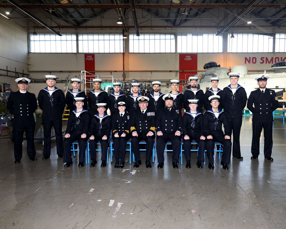 Dr Alexander Clarke on Twitter: "RT @HMSsultan: Congratulations to Class 764 AET 22/004 on the ...