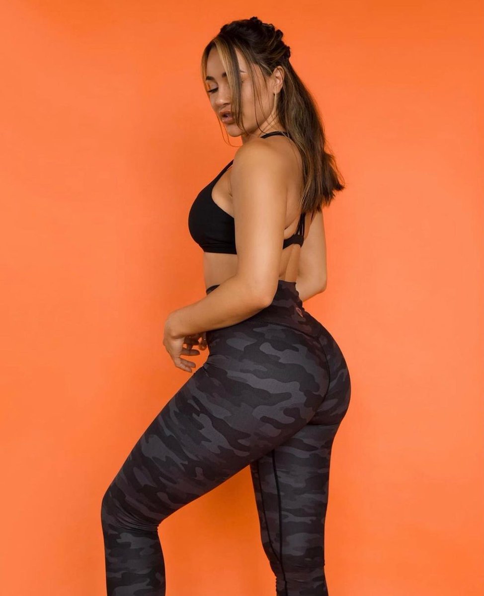 PlaceforModels on Twitter: "Model: Ana Cheri / Twitter: @anacherimore IG: https://instagram.com ...