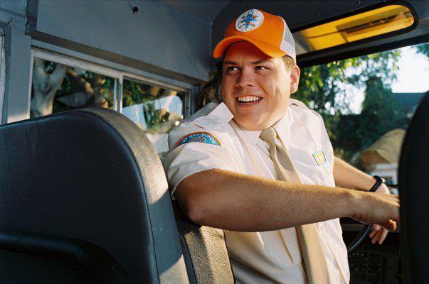 「DEATH BATTLE! Buster & Ron Wilson Bus Dr」|Death Battle Botのイラスト