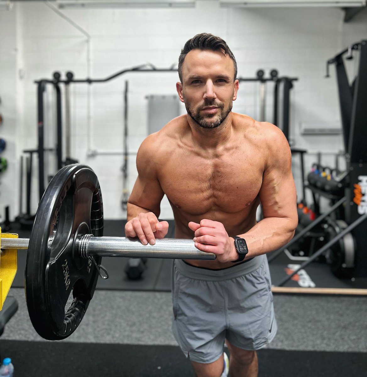 HOTGUYZONE-321K on Twitter: "RT @HotGuyZone: Who is up for a private workout session with ...